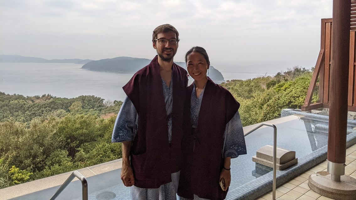 Aya Hitakayama: Japanese Artist Revolutionizing Modern Art